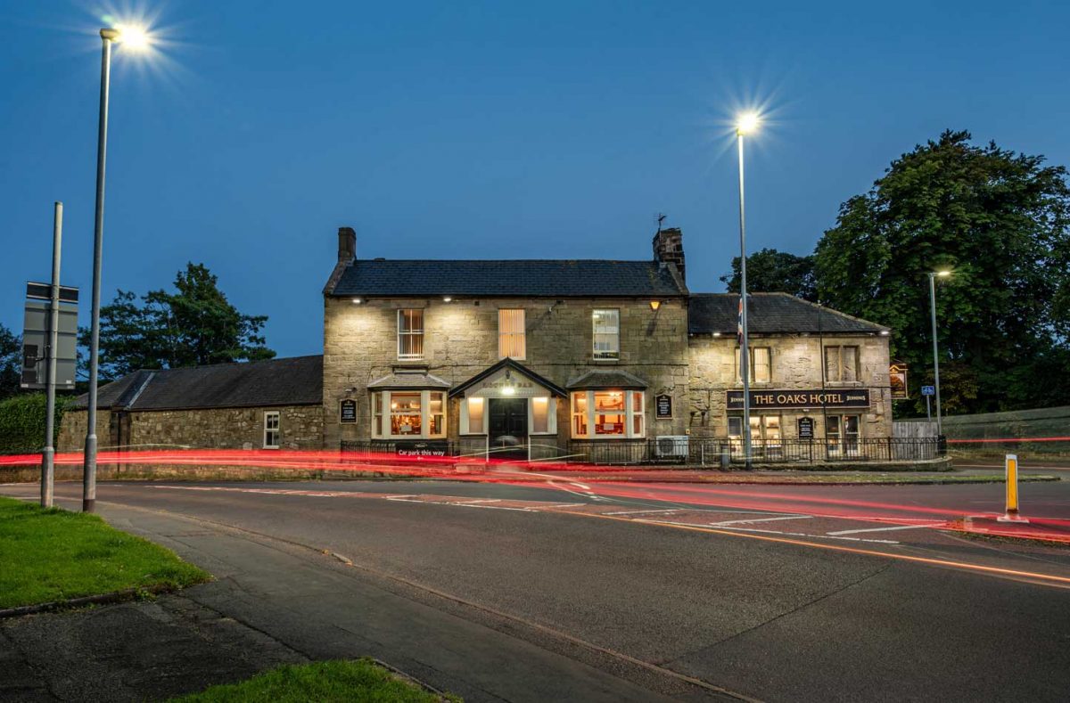Contact The Oaks Hotel - Bed & Breakfast Accommodation in Alnwick ...
